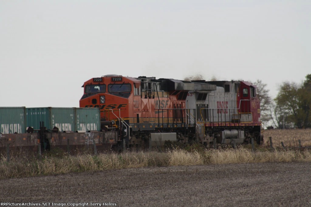 BNSF 7220